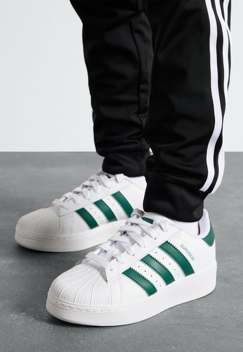 adidas Originals SUPERSTAR XLG UNISEX - Sneakers basse - cloud white ...