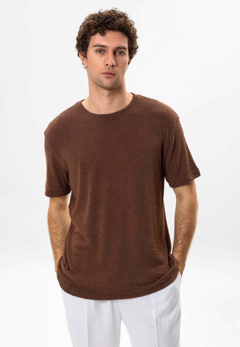 Antioch T-shirt basic - brown/brązowy - Zalando.pl