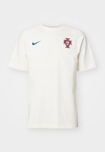 Nike Performance PORTUGAL FPF TRAVEL - T-shirt med print - sail ...