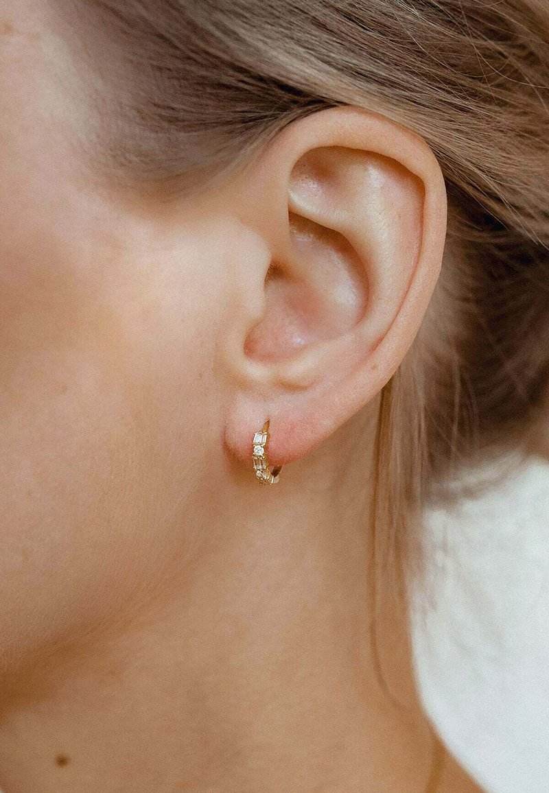 Hey Happiness HUGGIE HOOPS - Earrings - goldfarben/gold-coloured - Zalando