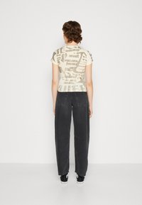 BDG Urban Outfitters PUNK STAMP BABY TEE - T-shirt med print - ecru ...