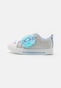 Skechers TWINKLE SPARKS - Sneaker low - silver/light blue/silberfarben ...