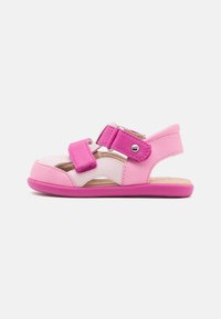 UGG ROWAN - Sandale - sugilite/strawberry milkshake/roz - Zalando.ro