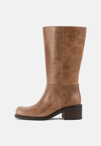 Vagabond DANIELLA - Cizme - oak/maroniu deschis - Zalando.ro