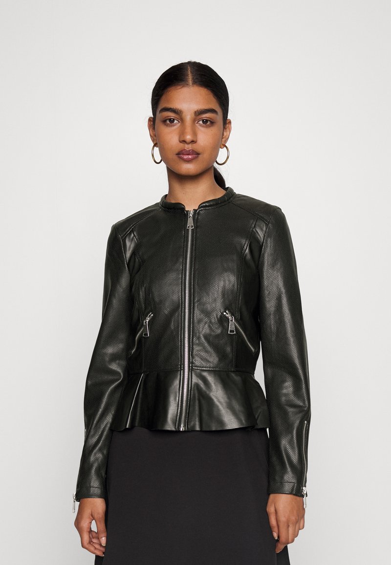 Vero Moda Petite VMAVERYALLY COATED JACKET - Bomber Jacket - black ...