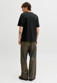 Jack & Jones JORNORREBRO PHOTO TEE CREW NECK - Print T-shirt - black ...