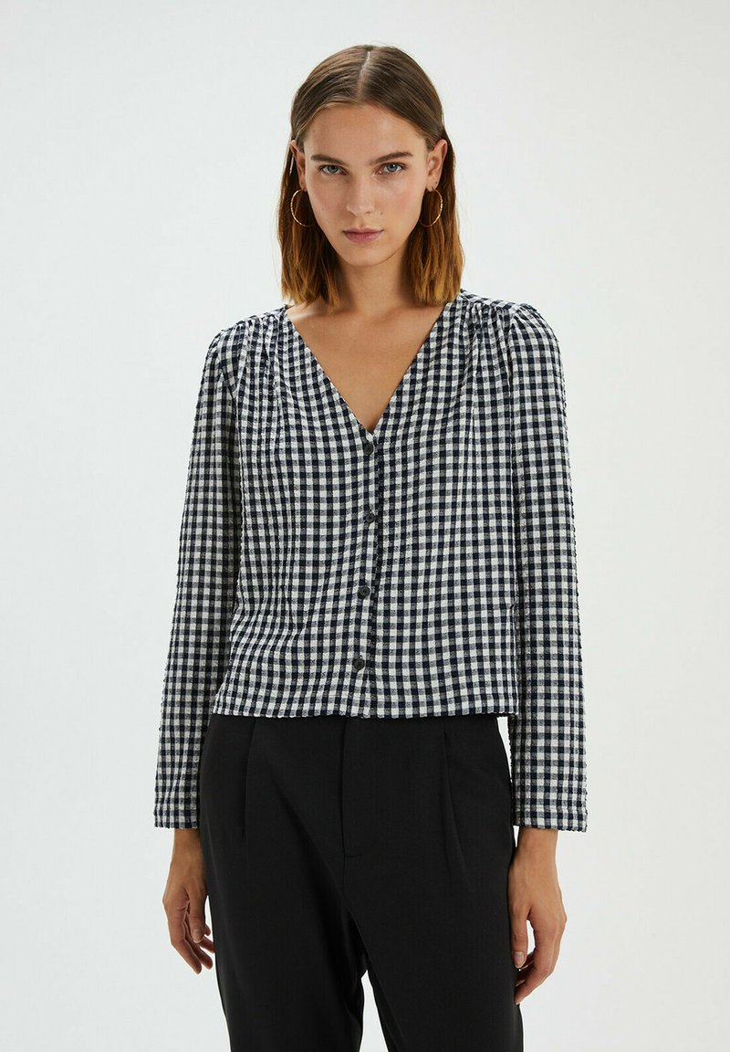 System Action LONG SLEEVES AND V-NECK - Blouse - black - Zalando.ie
