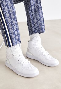 Lacoste MID - Trainers - white - Zalando.co.uk