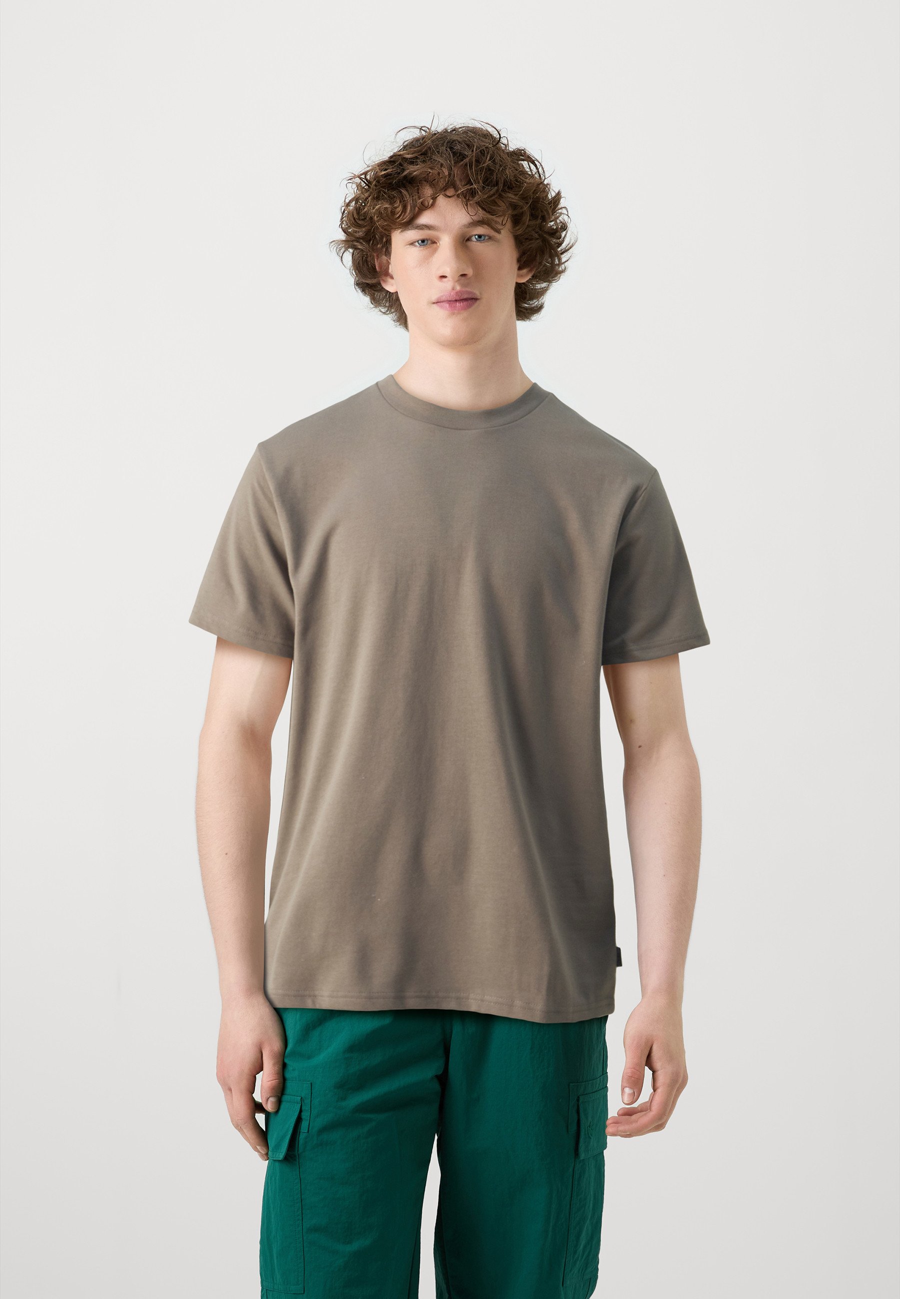 Hollister Co. RELAXED FIT COOLING TEE CHAIN Basic T shirt morel grey Zalando.ie