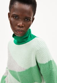 ARMEDANGELS MIYAA MOUNTAIN - Strickpullover - light apple neon apple neon/hellgrün-meliert ...