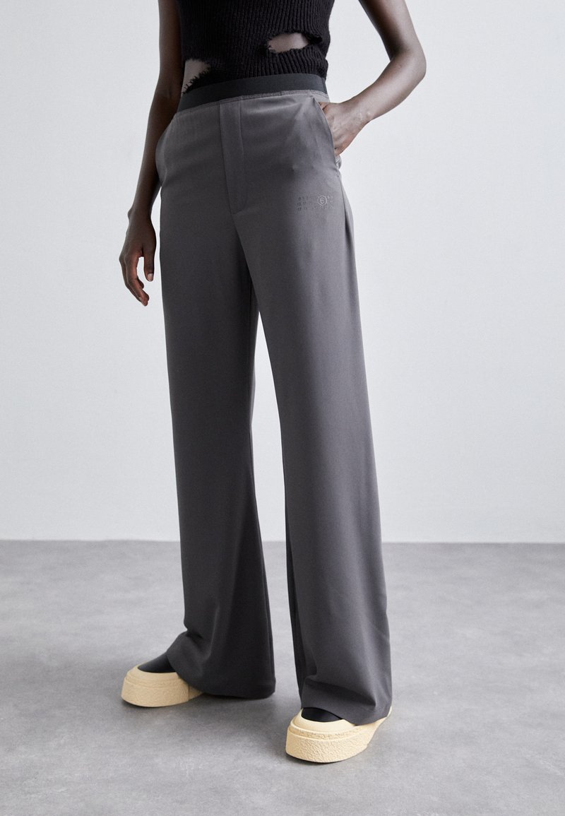 MM6 Maison Margiela PANTS - Trousers - grey - Zalando.de