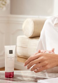 Rituals RECOVERY HAND BALM THE RITUAL OF SAKURA - FLORAL - CHERRY ...