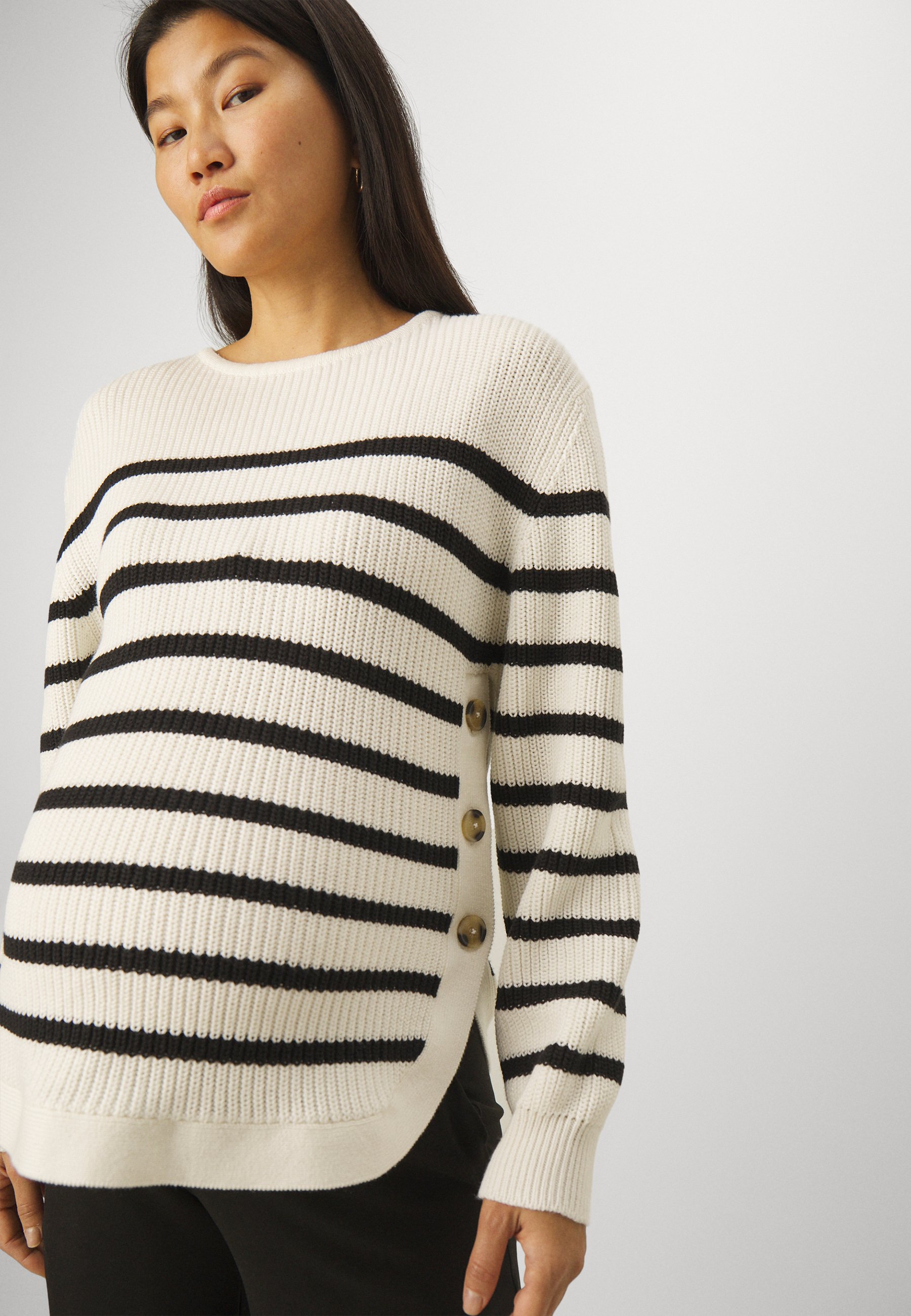 Nursing jumper store