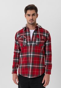 Jacey Quinn MATTHIAS - Camisa - red/rojo - Zalando.es