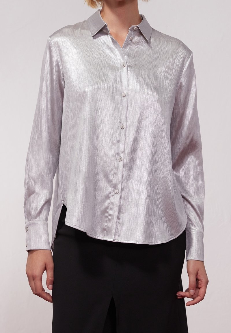 Anna Field Button-down blouse - silver-coloured - (Pre-owned) - Zalando