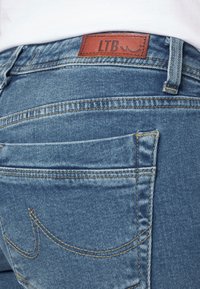 LTB VALERIE - Jeans Bootcut - sevita wash/blue denim - Zalando.de