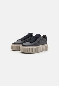 Kennel + Schmenger ZAP - Sneaker low - ocean/creme/dunkelblau - Zalando.de
