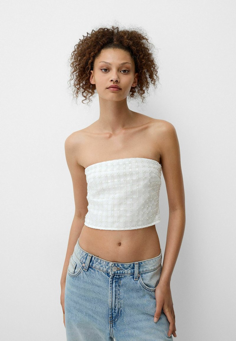 Bershka RHINESTONE BANDEAU - Top - white/wit - Zalando.be