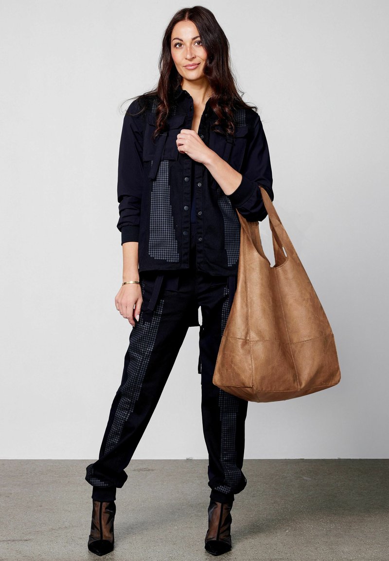 NÜ Denmark AKIA - Shopper - camel - Zalando.nl