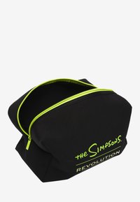 Makeup Revolution REVOLUTION THE SIMPSONS COUCH BAG - Kosmetyczka ...