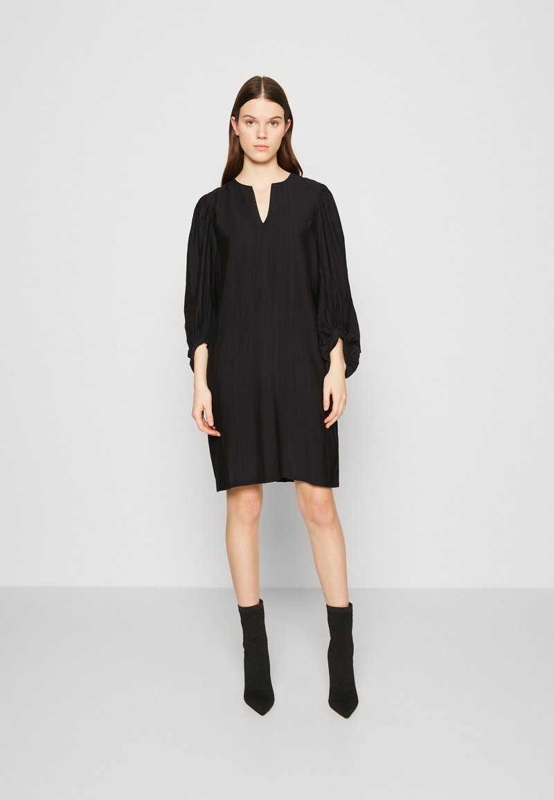 Minimum STRUCTURIA - Cocktail dress / Party dress - black - Zalando.ie
