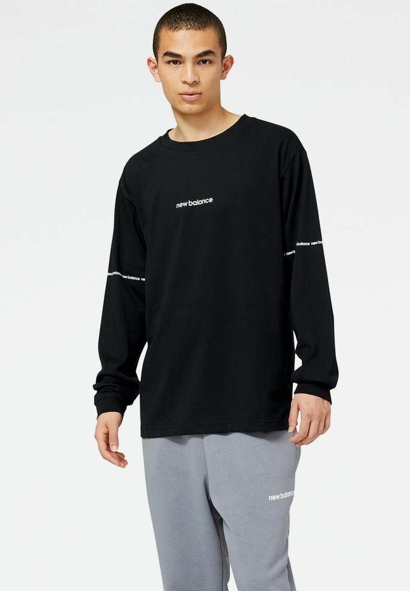 New Balance ESSENTIALS GRAPHIC - Langarmshirt - black/anthrazit ...