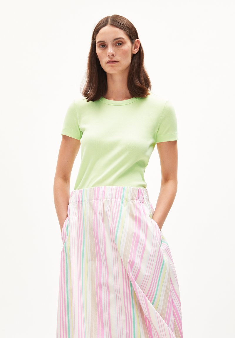 ARMEDANGELS KARDAA - T-Shirt basic - light lime/mint - Zalando.de