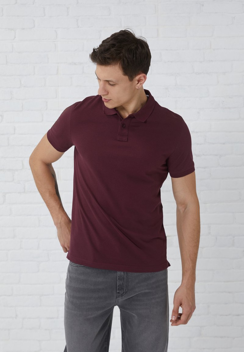 Pier One 5 PACK - Polo shirt - white/bordeaux/dark blue/khaki/blue ...
