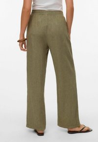 Vero Moda Wide-leg VMLINN Mid waist - Broek - khaki/kaki - Zalando.be