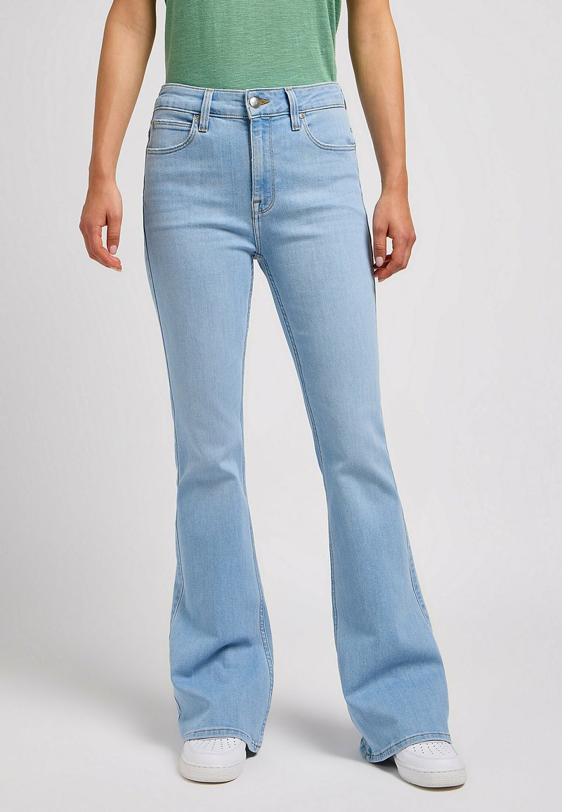 Lee BREESE - Flared Jeans - stark bleach/blau - Zalando.de