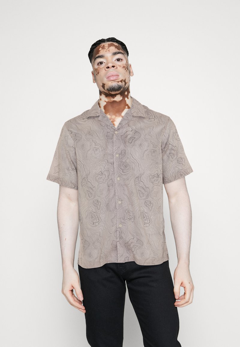 Selected Homme SLHRELAX LEE RESORT - Hemd - oatmeal/offwhite - Zalando.at