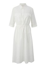 s.Oliver MIT BRODERIE ANGLAISE - Haljina-majica - ecru/isprano bijelo ...