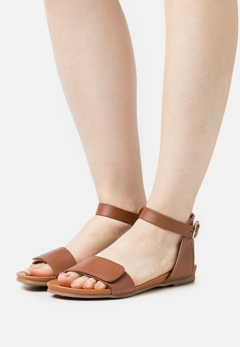 Anna Field LEATHER - Sandals - cognac - Zalando