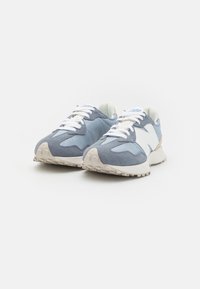 New Balance U327 UNISEX - Zapatillas - light arctic grey/azul - Zalando.es