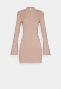 Gestuz YASMIA SHORT DRESS - Pletené šaty - timber wolf/hnědá - Zalando.cz