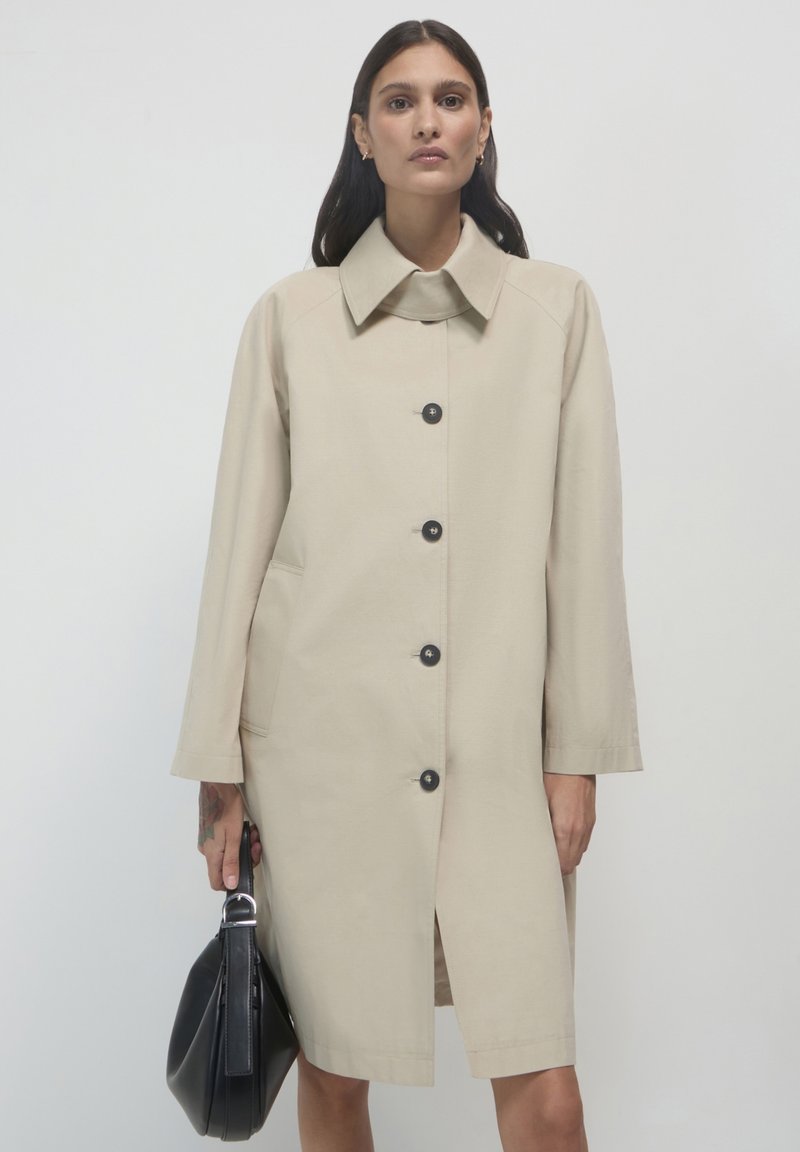 Calliope SPOLVERINO - Kurzmantel - ecru/stein - Zalando.de