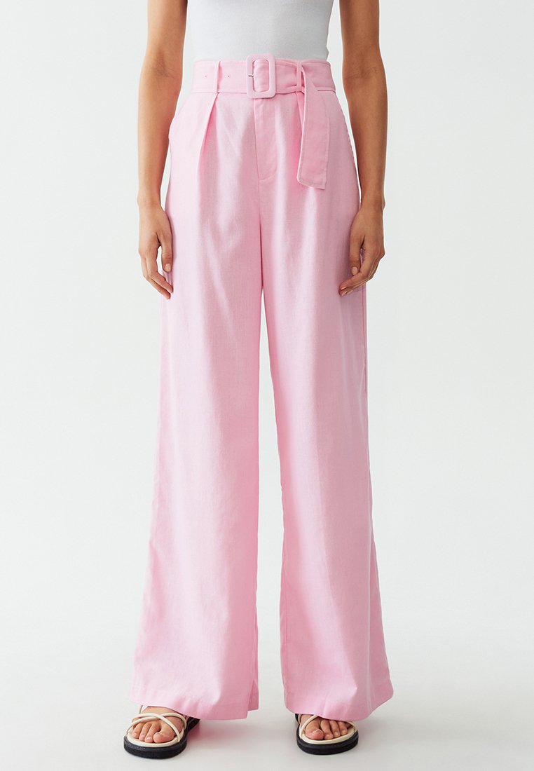 CALLI ROBERTS - Trousers - pale pink/light pink - Zalando.ie