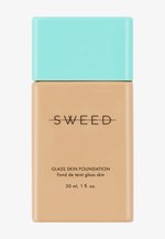 Sweed GLASS SKIN FOUNDATION - Foundation - light skin with neutral ...