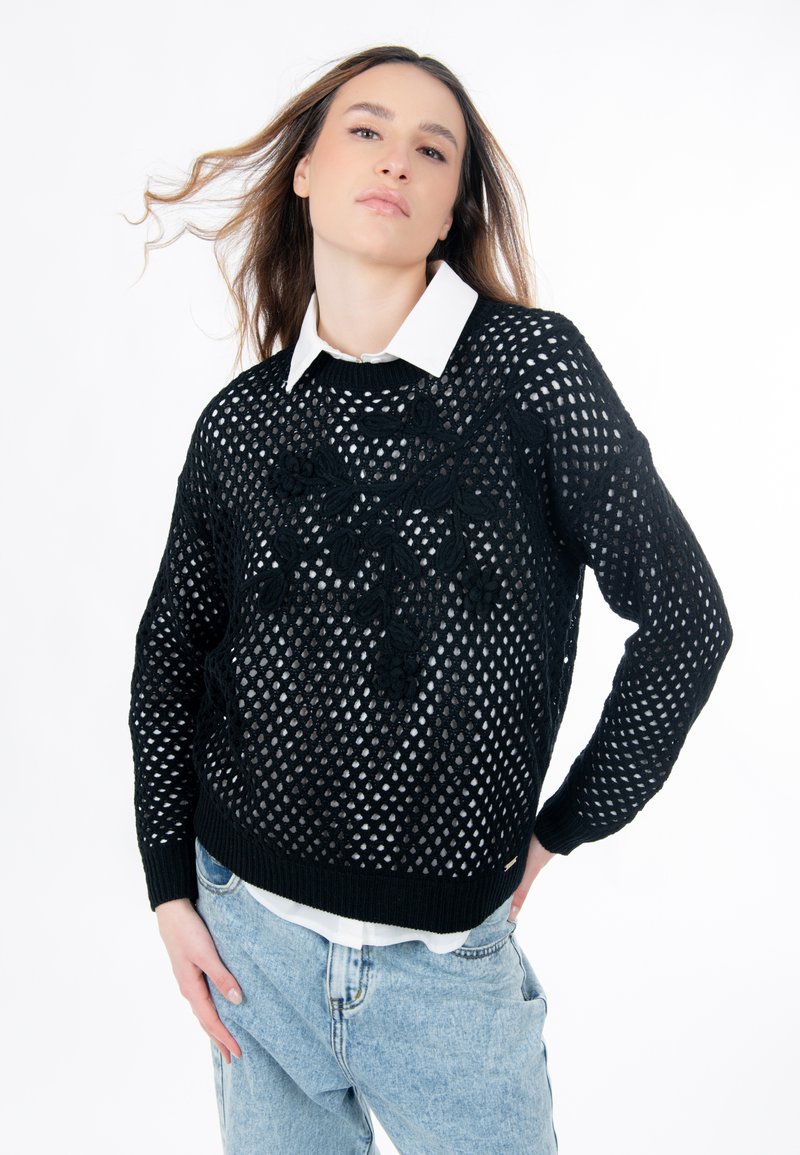 INFLUENCER PULLOVER HOLED PATTERN - Jumper - black - Zalando