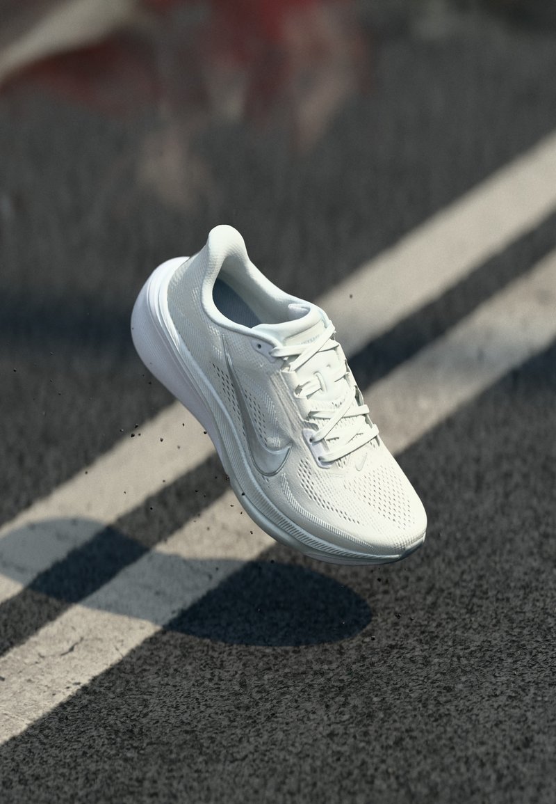 Nike Performance PEGASUS 42 - Chaussures de running sur route - white ...
