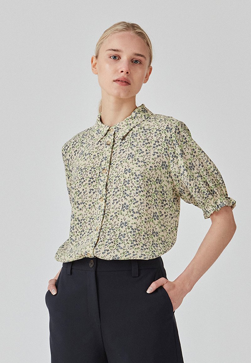 Modström RAVEN PRINT SHIRT - Button-down blouse - bobble bloom jade ...