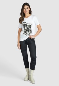 Marc Aurel T-Shirt print - white varied/weiß - Zalando.de