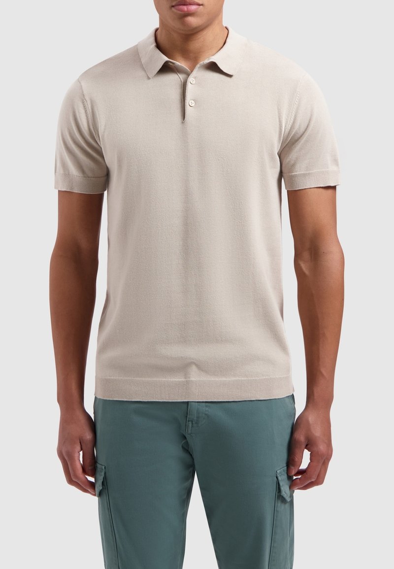 Pure Path REGULAR FIT - Polo shirt - sand - Zalando