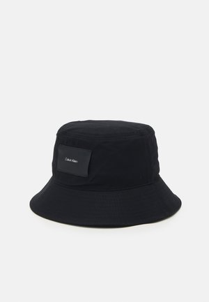 Calvin Klein EMBROIDERY REV BUCKET UNISEX - Hut - black/stony beige ...