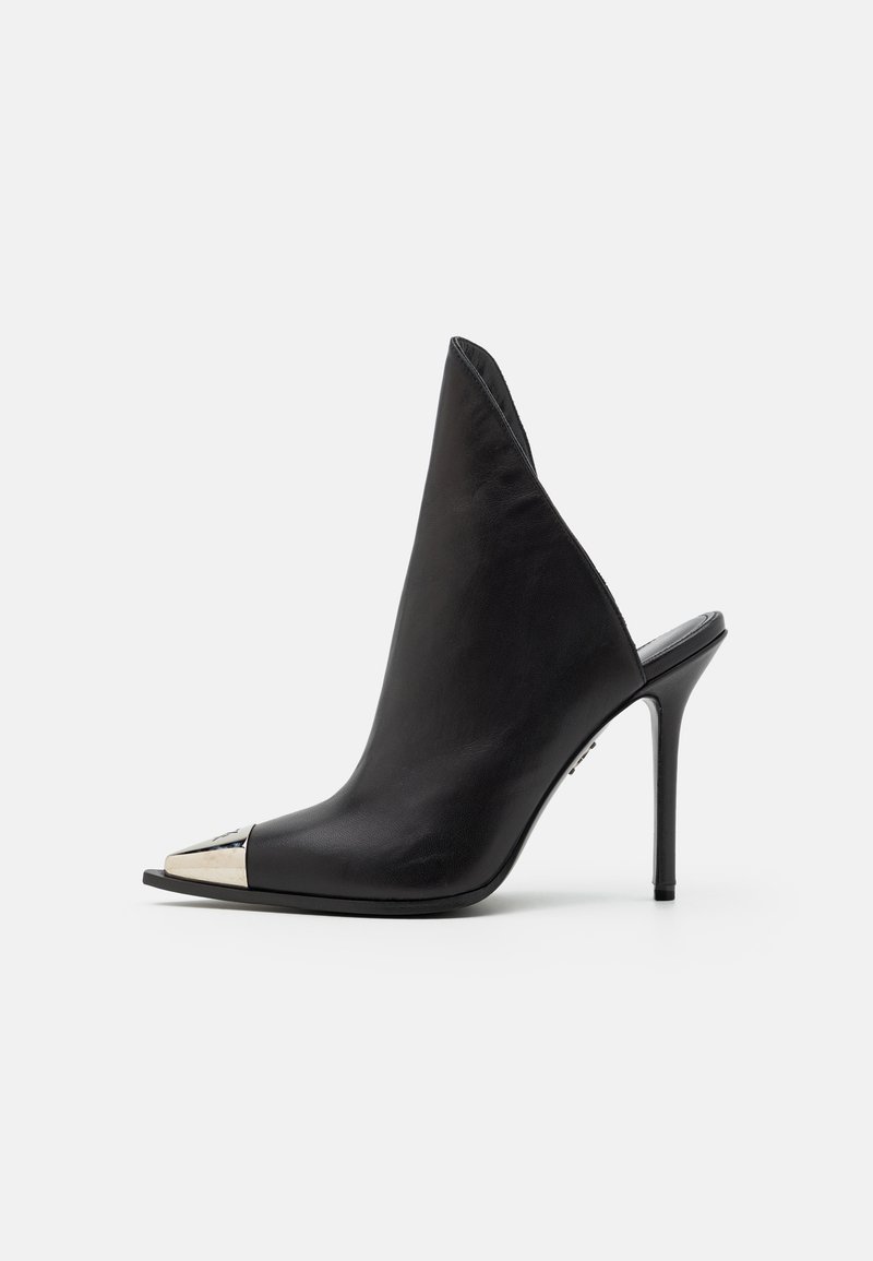 David Koma SABOT WITH METAL TOE - Classic ankle boots - black - Zalando ...