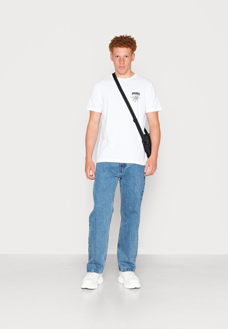 Makia SPIDER - Print T-shirt - white - Zalando.de