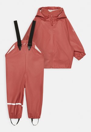 CeLaVi BASIC RAIN OVERALL UNISEX - Regenhose - dusty ceder/rot - Zalando.de