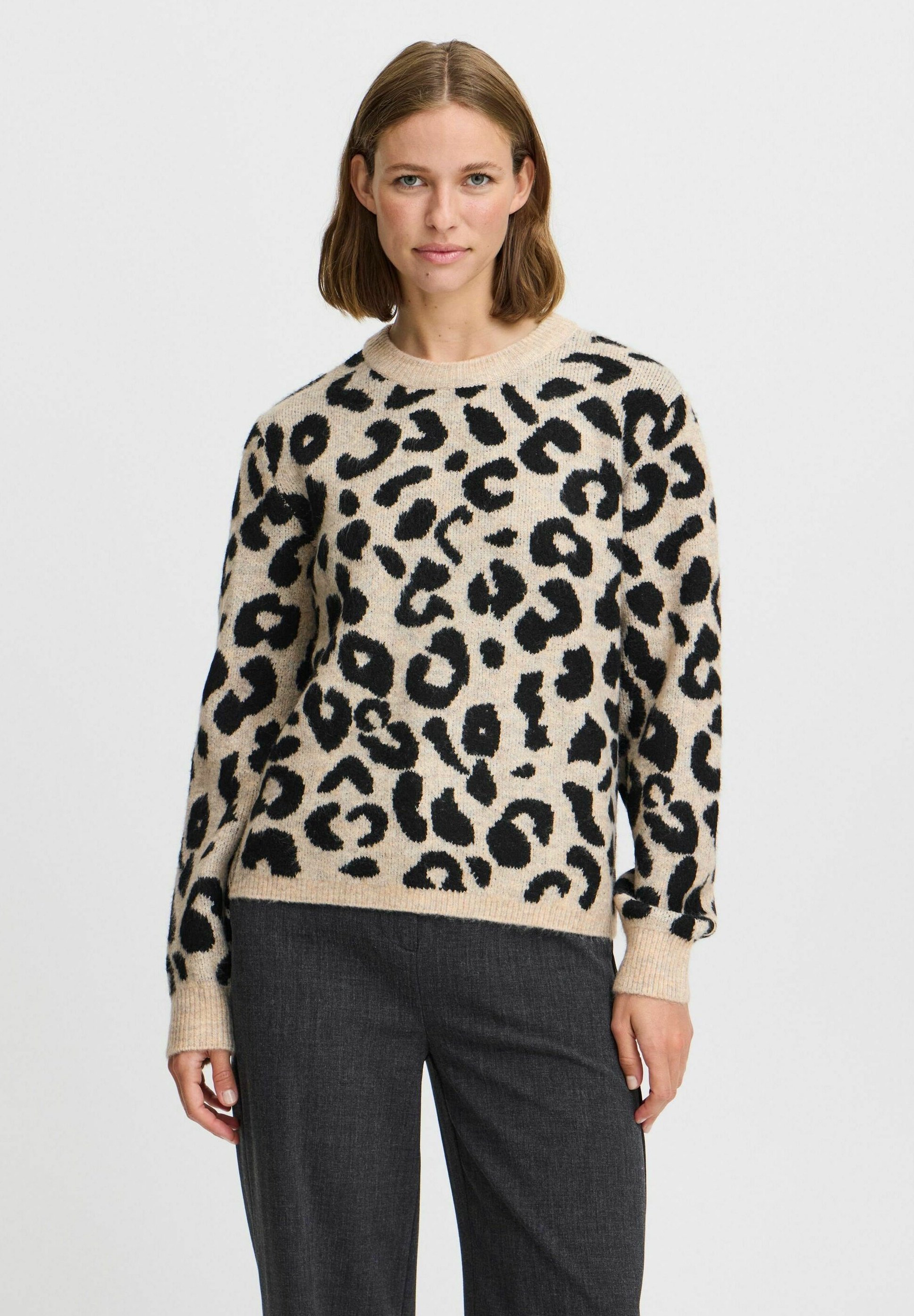 Leopard jumper store