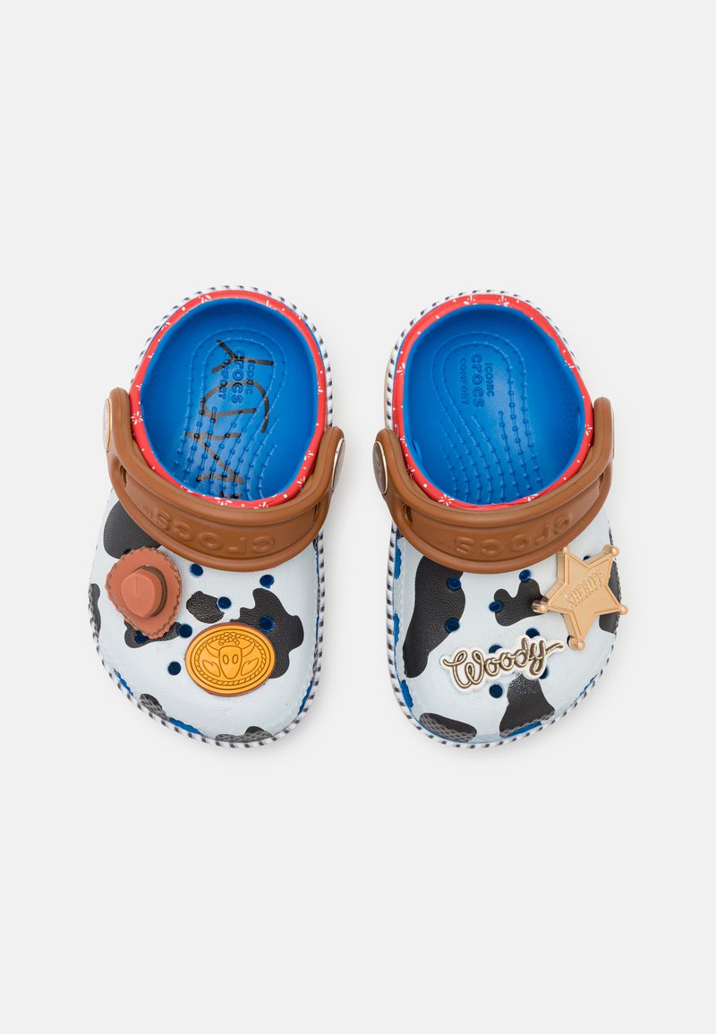 Crocs TOY STORY CLASSIC UNISEX - Mules - blue jean/multicolore - ZALANDO.FR