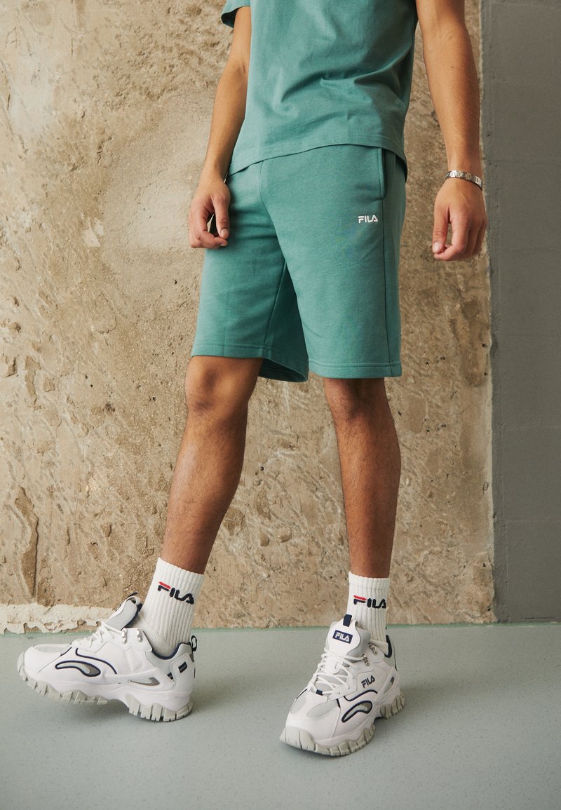 Fila BLEHEN - Shorts - blue spruce/dark green - Zalando.co.uk